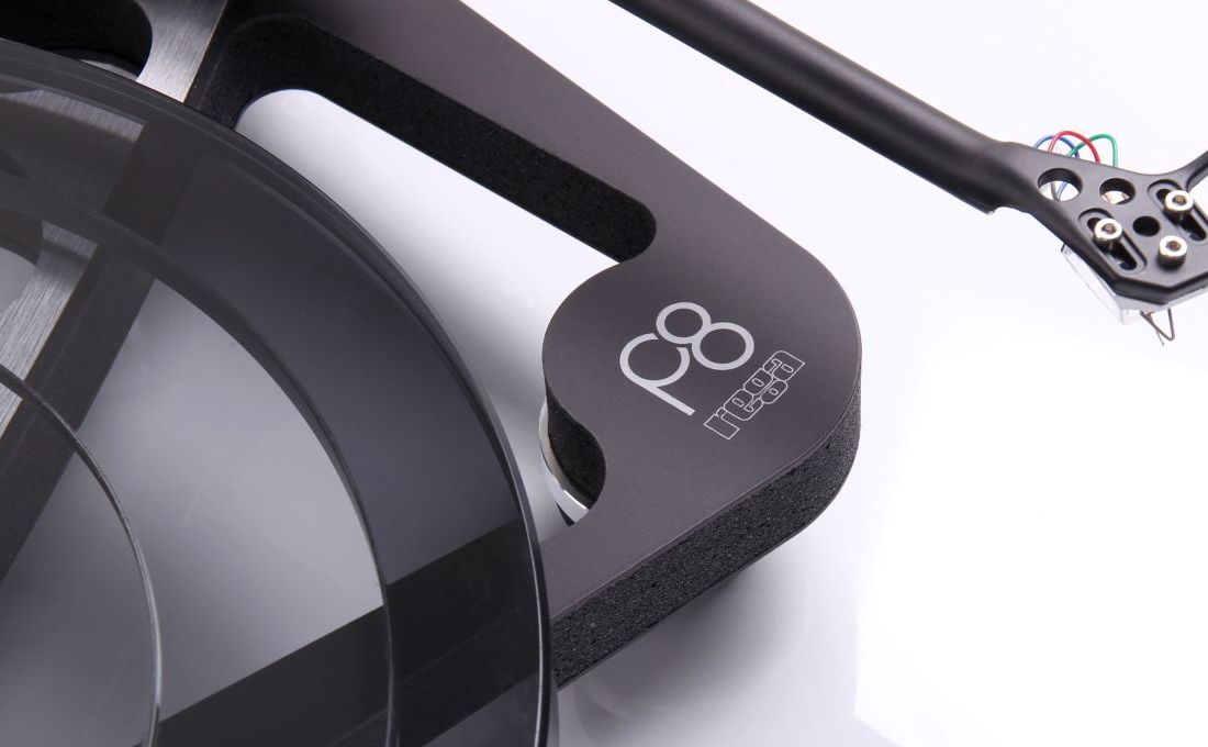 Rega | Planar 8 Turntable