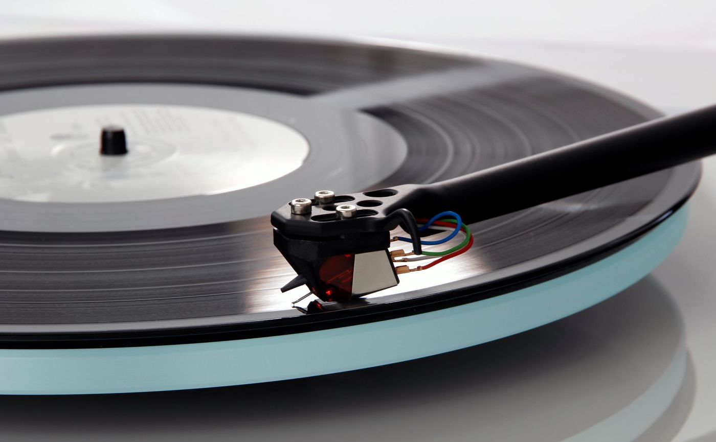 Rega | Planar 2 Turntable