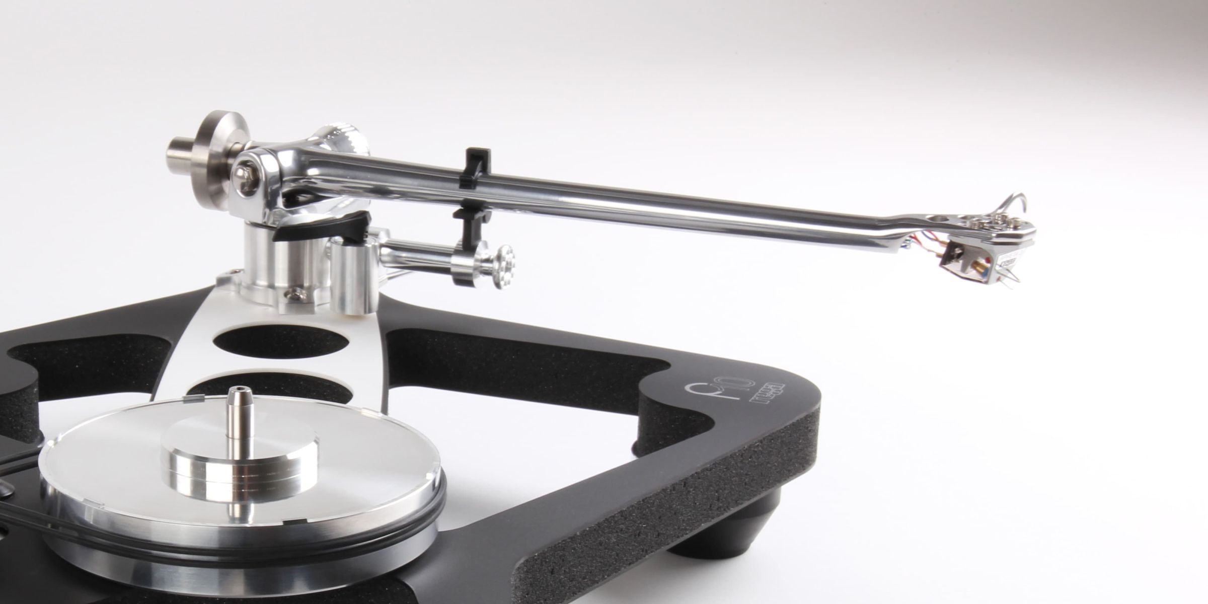 Rega | RB3000 Tonearm – pushing the boundaries of tonearm design